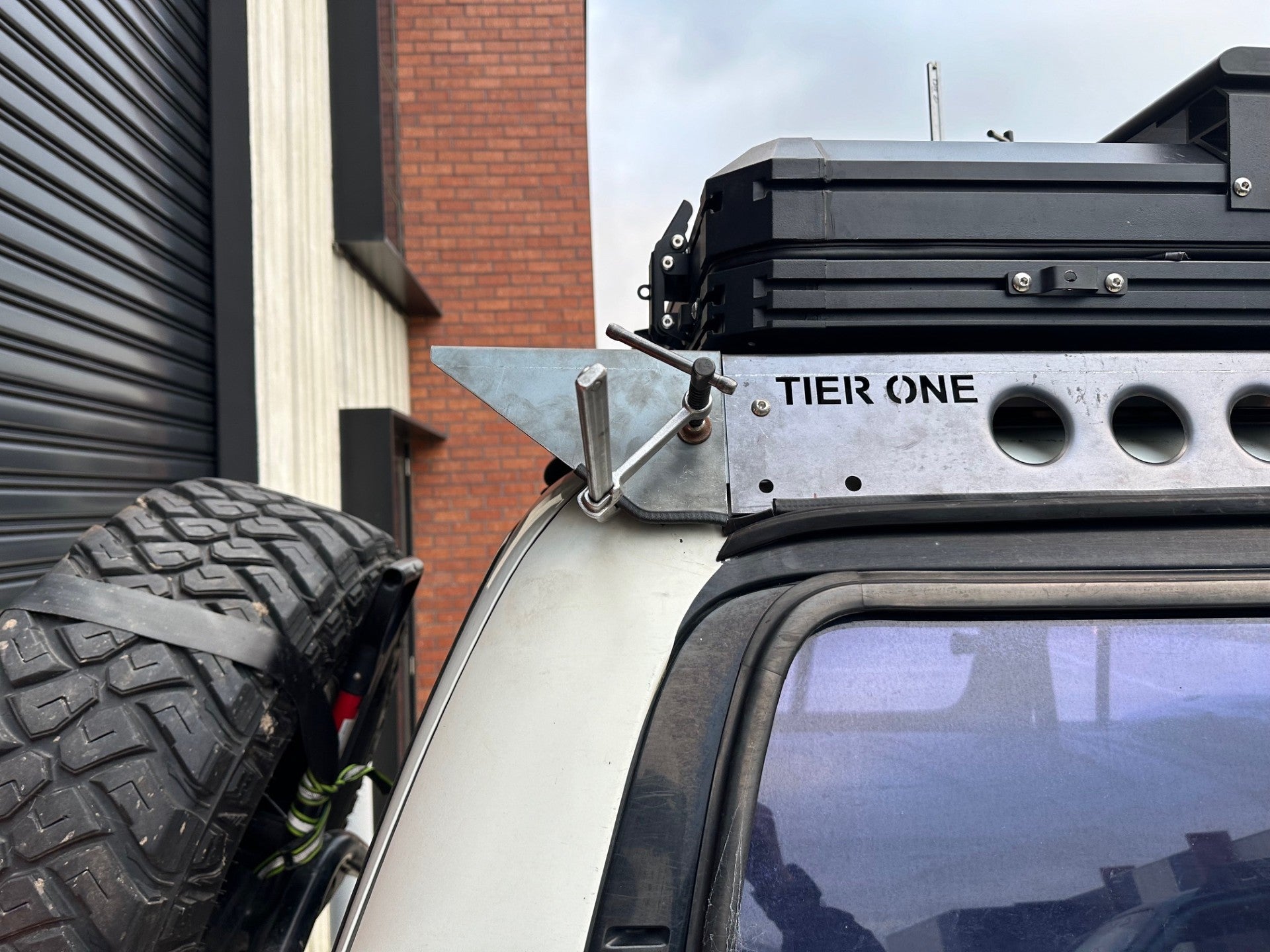 80 Series Landcruiser Rear Wing – Tier One Metalworks